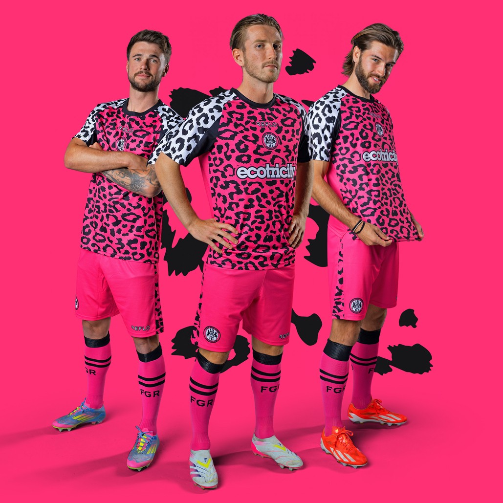 Forest Green Rovers 25/26 Reflo Away Kit