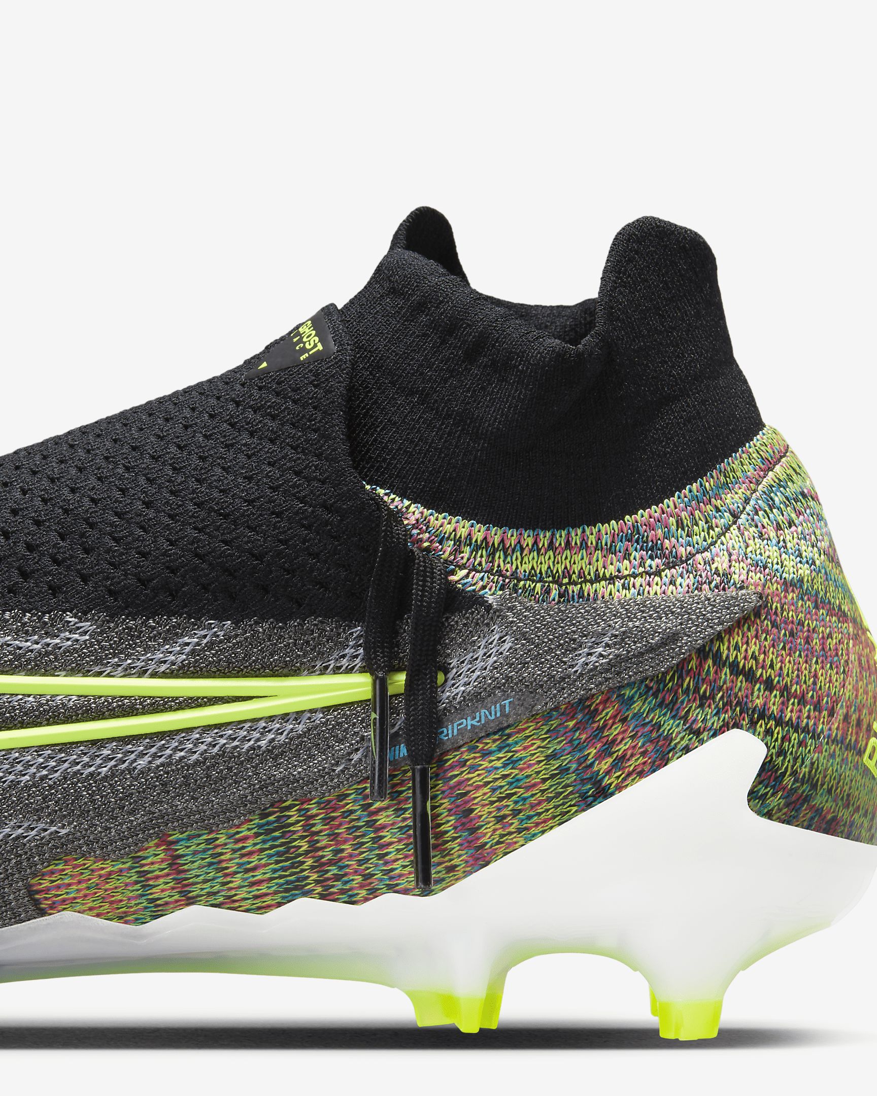 Nike Gripknit Phantom GX Elite Dynamic Fit Fusion FG - Black / White ...