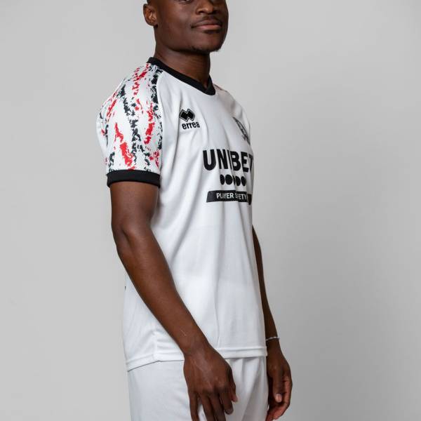 Middlesbrough 2022-23 Erreà Third Kit - Football Shirt Culture - Latest ...