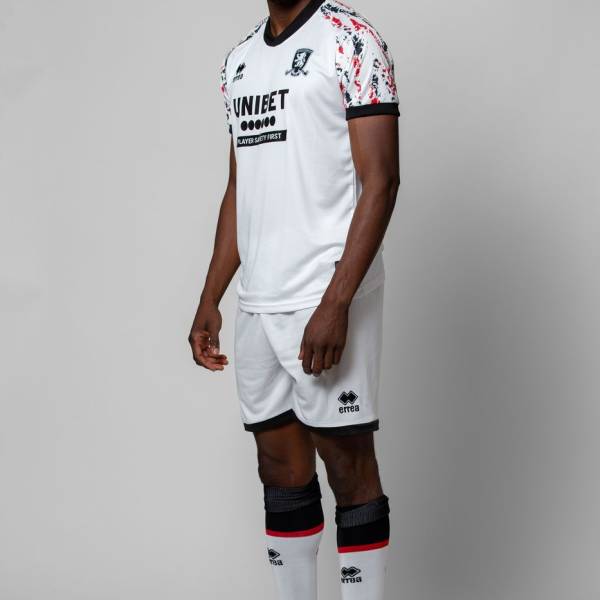 Middlesbrough 2022-23 Erreà Third Kit - Football Shirt Culture - Latest ...