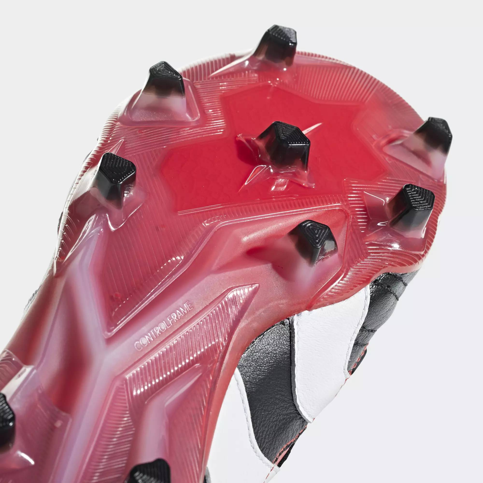 Adidas Predator Accelerator FG - Core Black / Ftwr White / Red