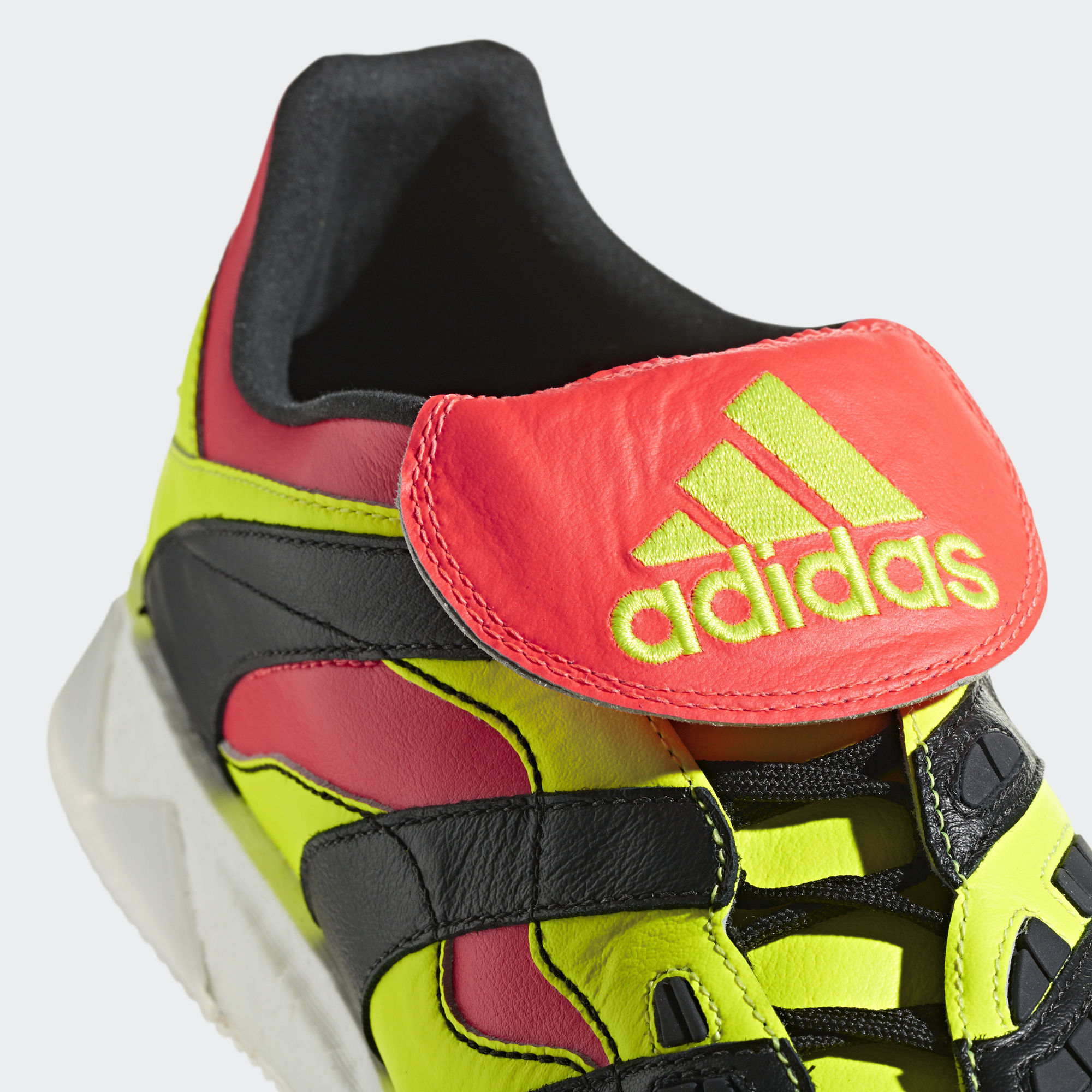 Adidas Predator Accelerator Trainers - Solar Yellow / Core Black ...