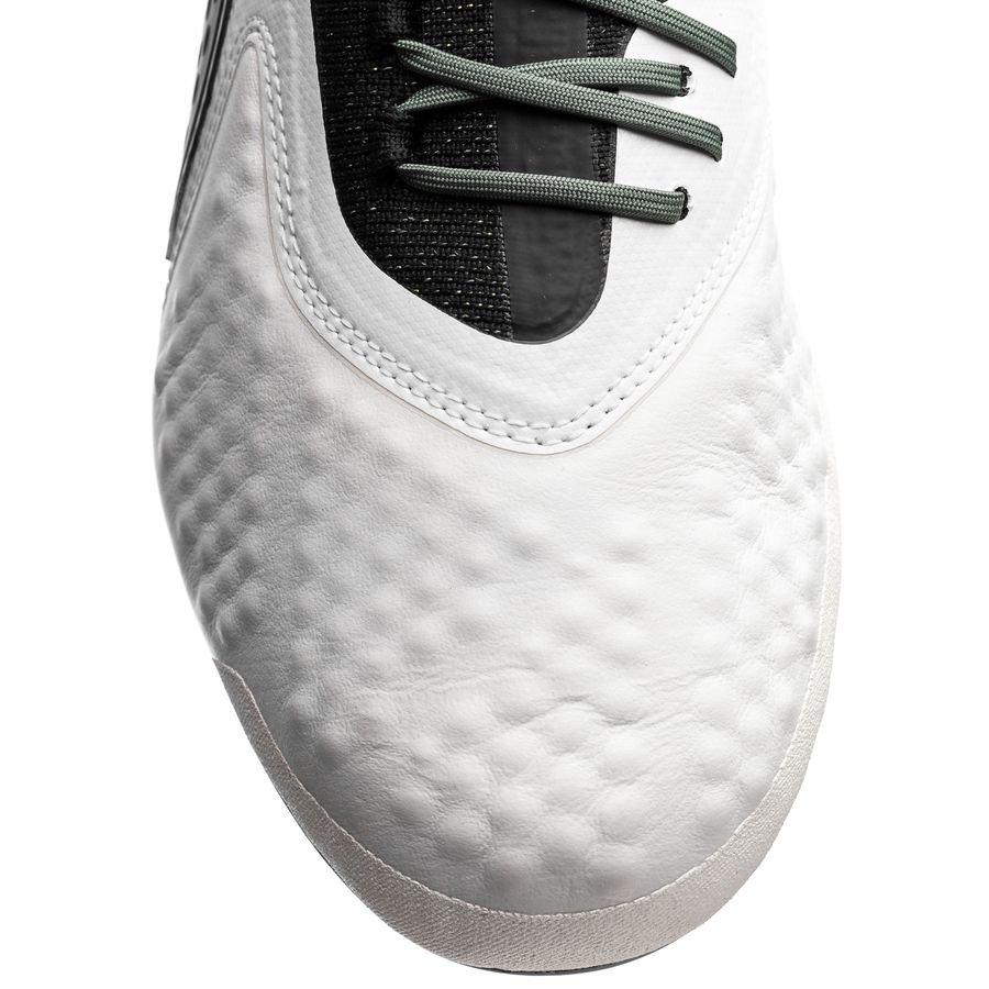 Puma One 1 LTH FG/AG Attack - Puma White / Puma Black / Laurel Wreath