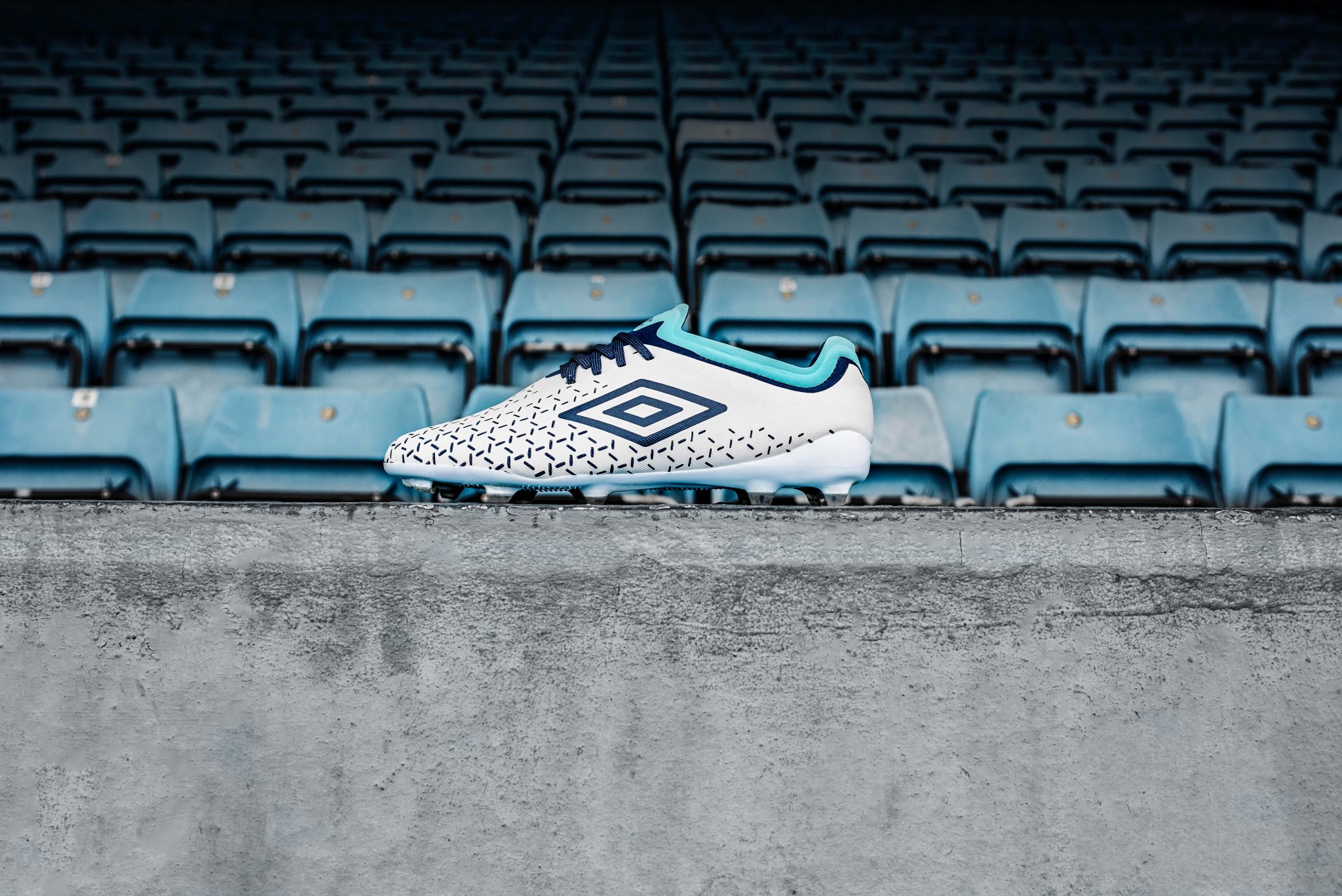 Umbro Velocita 5 Pro FG - White / Medieval Blue / Blue Radiance ...